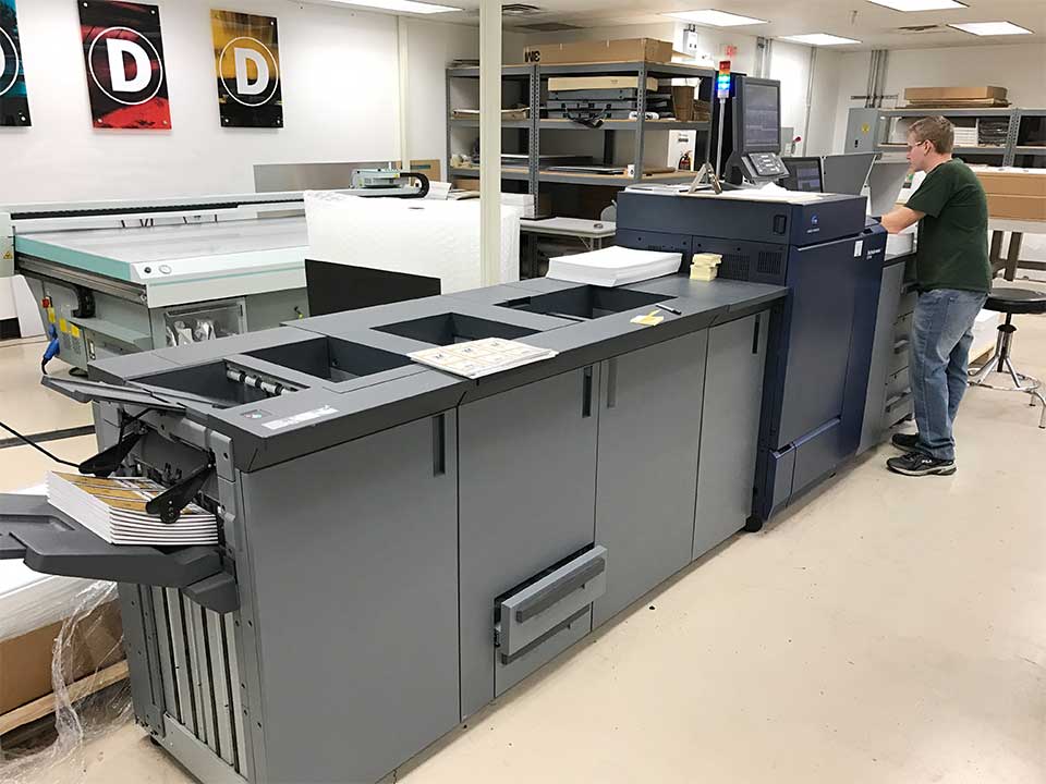 Digital printing press operator Delzer